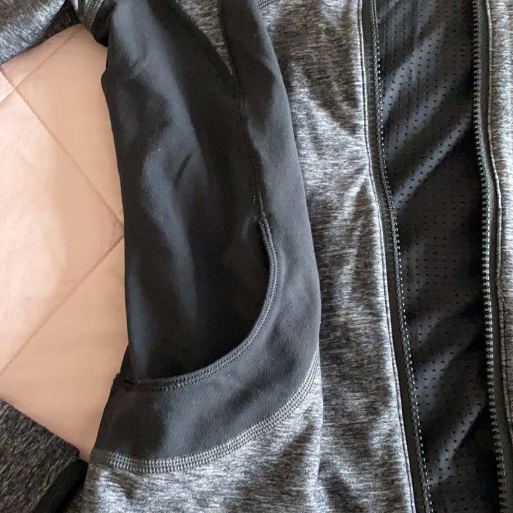 Lululemon Reversible Jacket With Thumbholes. - Gem